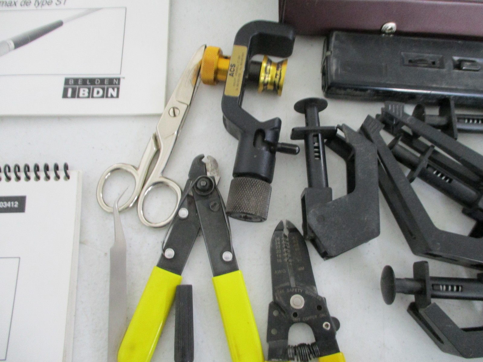 BELDEN FIBER OPTICAL SPLICING TOOL KIT USED FREE SHIPPING | eBay