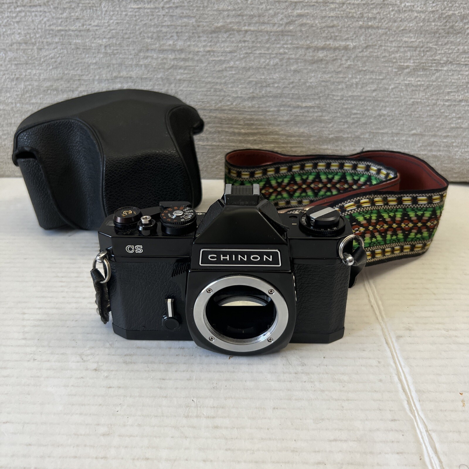 VTG Chinon CS 35mm Film Camera Body Black NO LENS w/ CASE & STRAP READ ...