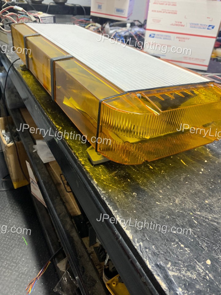 Whelen Edge 9000 Mini 6 STROBE BASIC Light Bar 28” | eBay