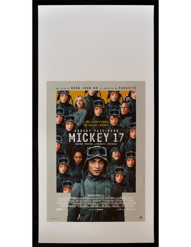 Plakat Mickey 17 Bong Joon Ich Steven Yeun Naomi Ackie Edward Ashton B319 | eBay.de