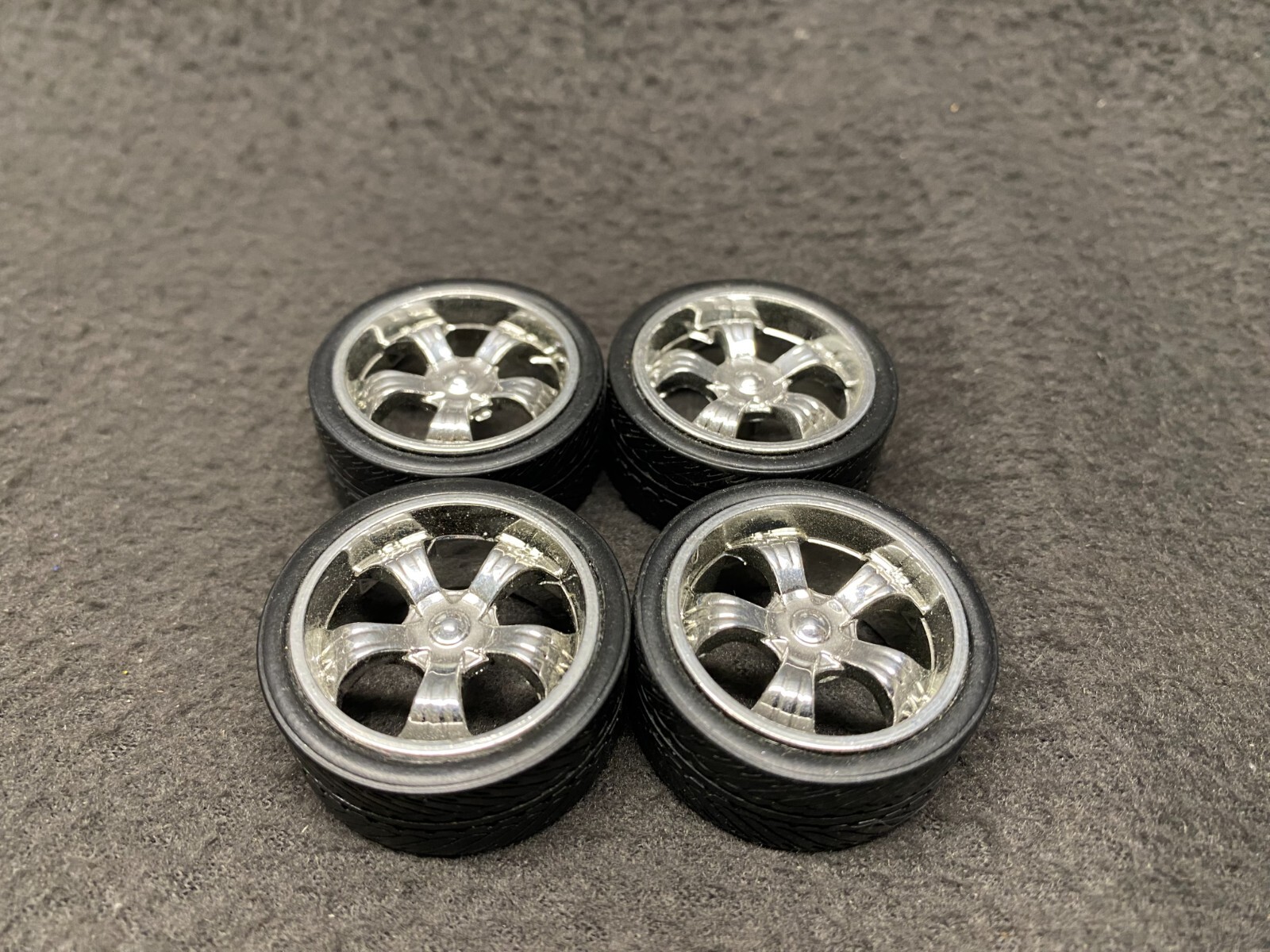 Revell Donk Wheels 1/25 Model Car Chevy Impala Caprice Cadillac ...