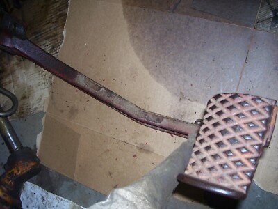 VINTAGE INTERNATIONAL 460 DIESEL UTILITY TRACTOR- BRAKE PEDAL -RH | eBay