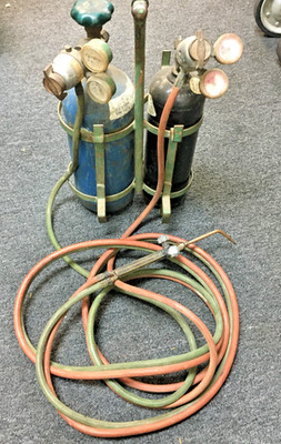 AIRCO, Portable Welding KIT Oxygen and 8 cu. ft Acetylene tank, WITH ...