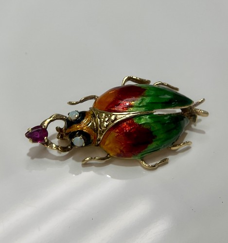 VINTAGE 18K YELLOW GOLD ENAMEL BEETLE OPAL EYES AND RUBY BROOCH ESTATE ...