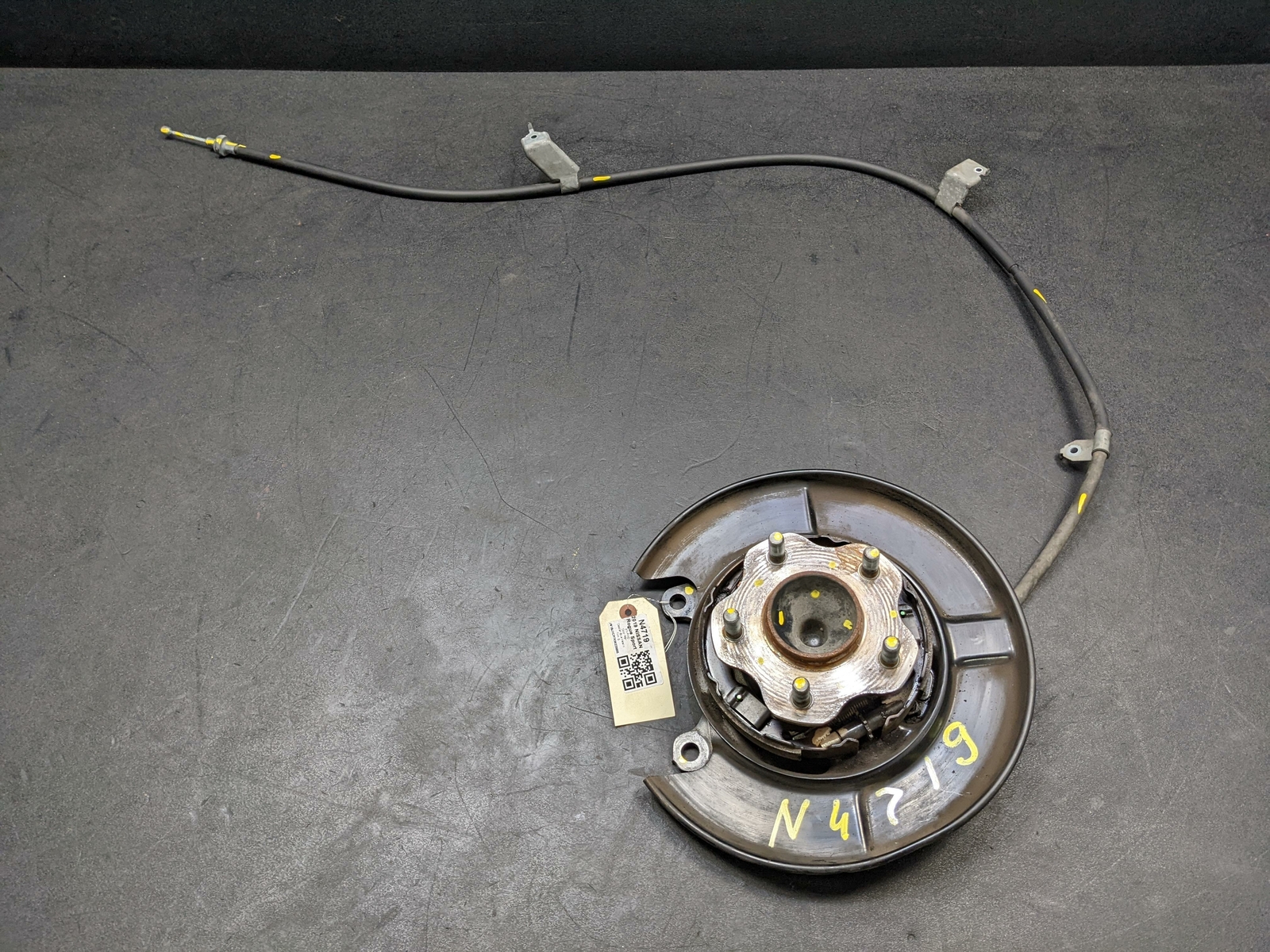 Rear Right Wheel Hub w/ Shield 2019 Nissan Rogue Sport 43202-4BA0A 2017 ...