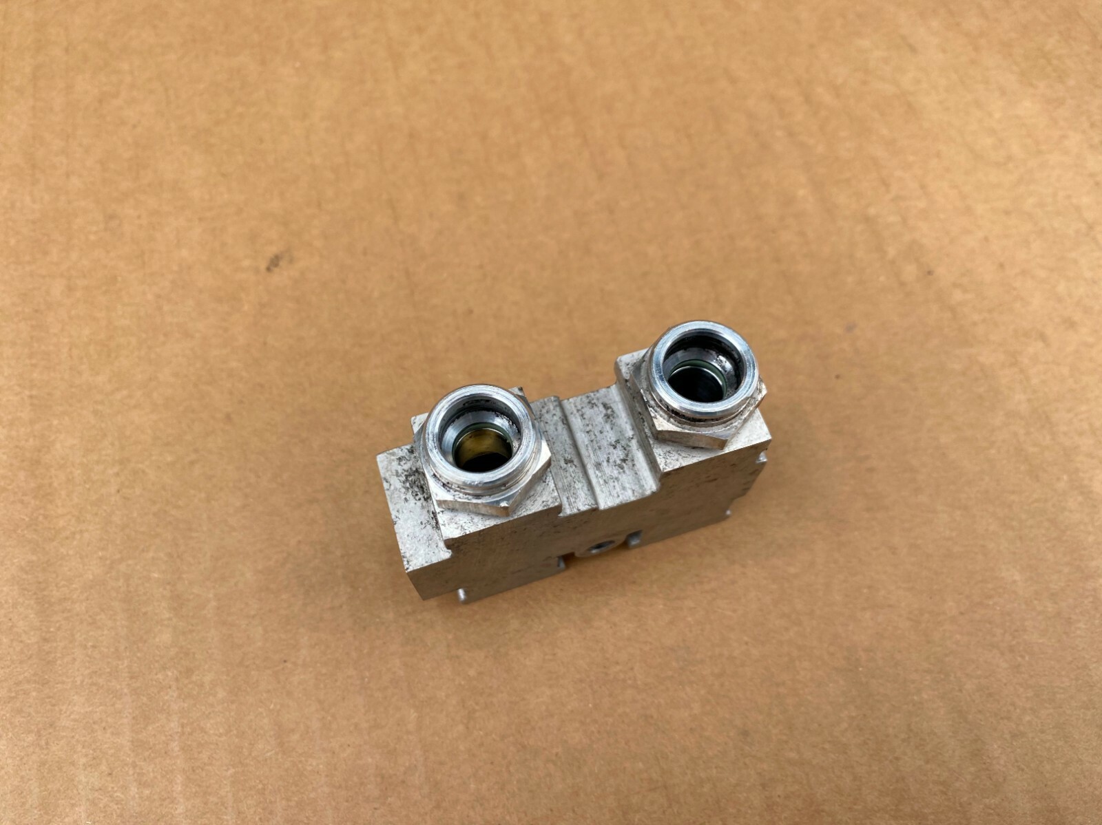 Mercedes Benz C63 AMG W204 Automatic Transmission Cooler Thermostat ...