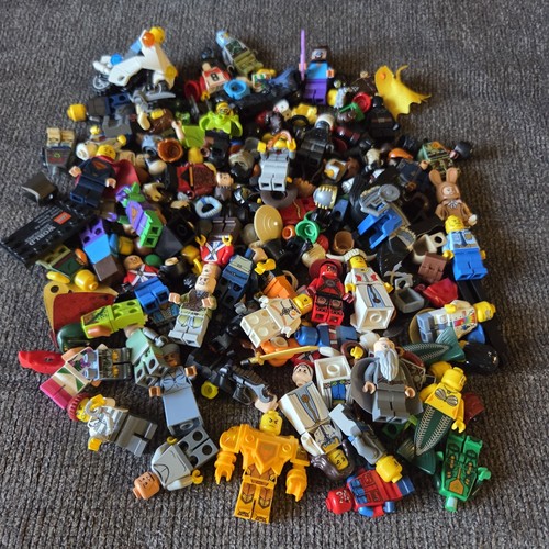 Huge Lego Minifigures & Accessories Mixed LOT Of 220+ Pieces Mixed ...