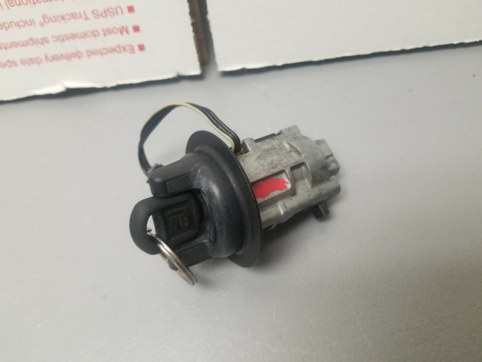 1997-2005 Chevrolet Cavalier Ignition Switch Tumbler Cylinder W/ Key ...