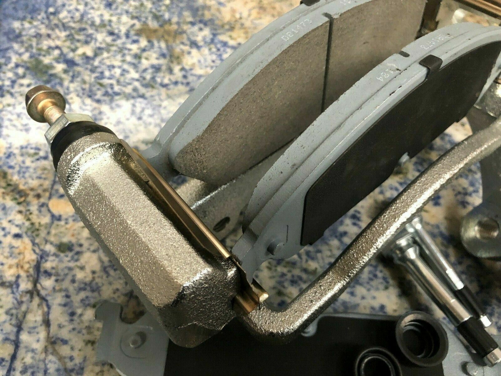 BIG 322mm BRAKE UP GRADE CALIPER SUPPORT KIT FORD FALCON BA TO FGX ...