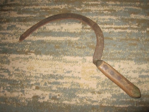 VTG ANTIQUE HAND SICKLE W WOOD HANDLE FARM TOOL HOME DECOR GARDEN ...