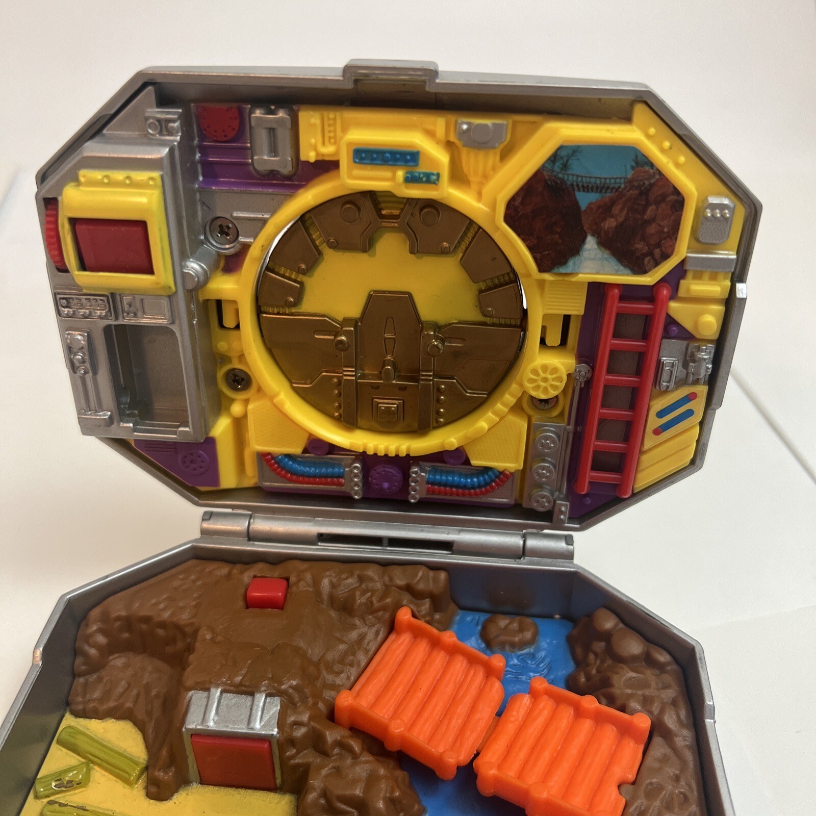 1995 MMPR Mighty Morphin Power Rangers Micro Morpher Playset, Yellow ...