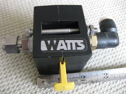 WATTS Model SV75-03 300 PSI Push Button Shut-Off Valve Pneumatic USA | eBay