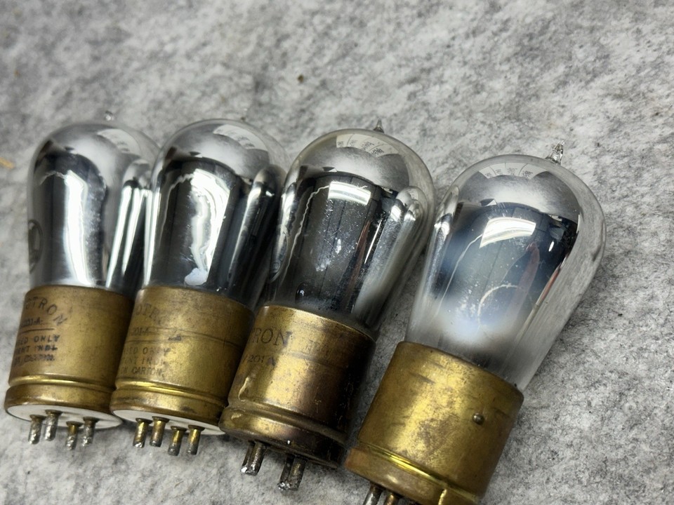 4 RCA RADIOTRON UV-201-A BRASS BASE TIPPED GLASS TUBES 01A | eBay