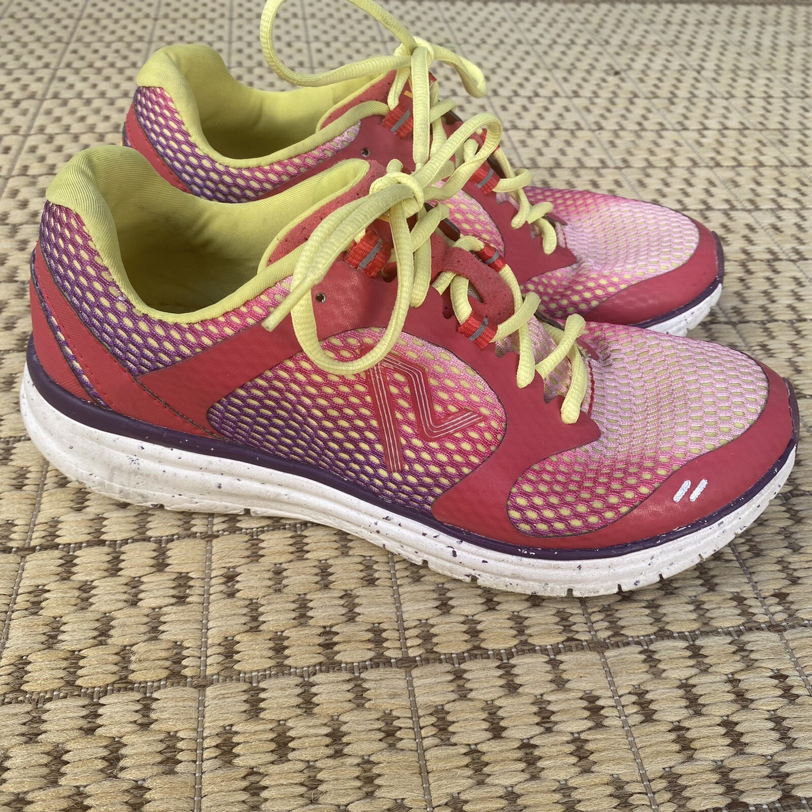 Vionic Women’s Size 7 1st Ray Athletic Tennis Walking Red Lace Up ...