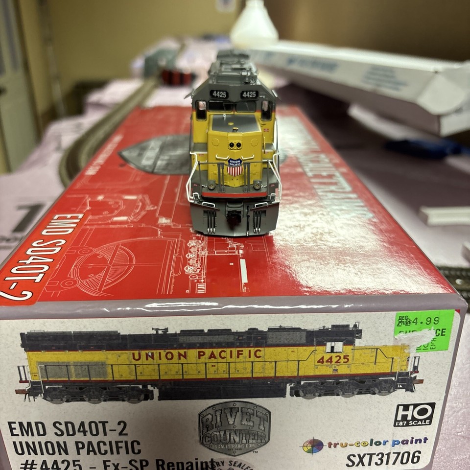 HO Scale Scaletrains Union Pacific SD40T-2 | eBay