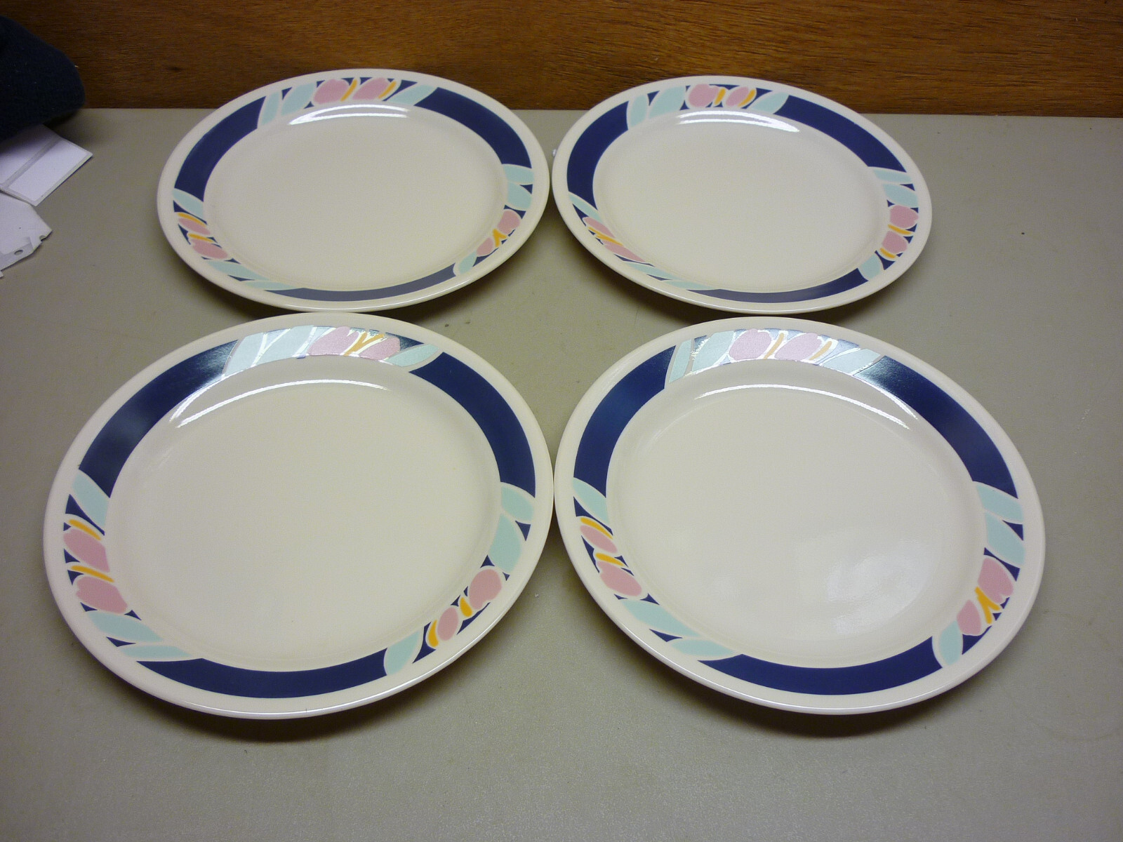 Corelle Tulip Accents Set of 4 Dessert Plates 7-1/4" | eBay