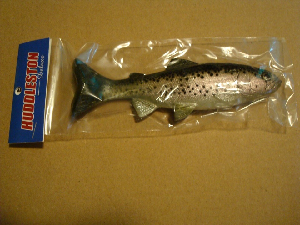 Huddleston Deluxe 68 weedless swimbait choice of 8 colors ROF 5 & 12 ...