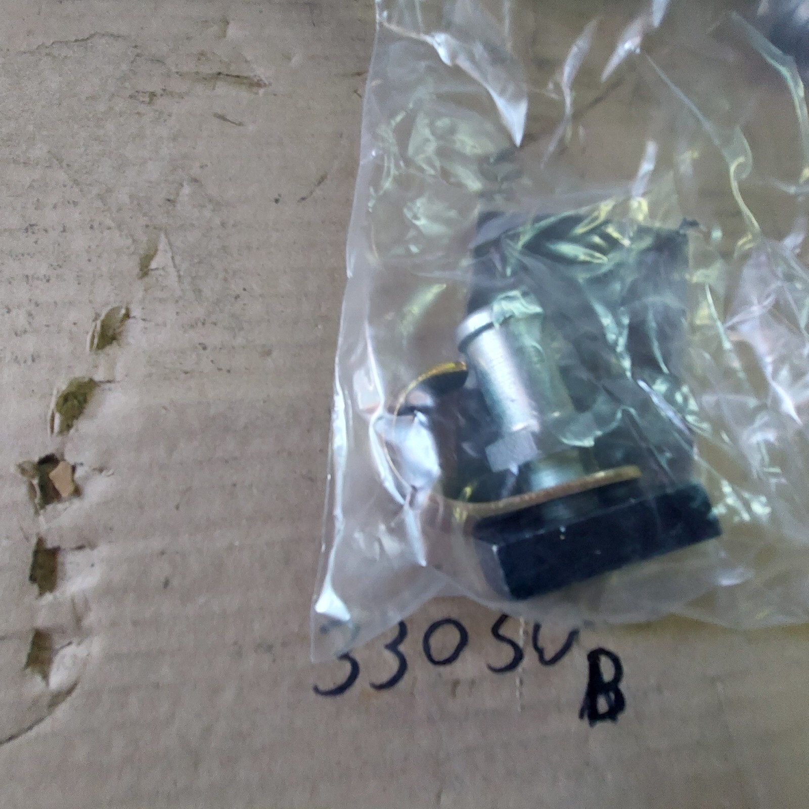 NOS GENIUNE HYSTER FORKLIFT PARTS HYSTER 1493318 BOLT | eBay