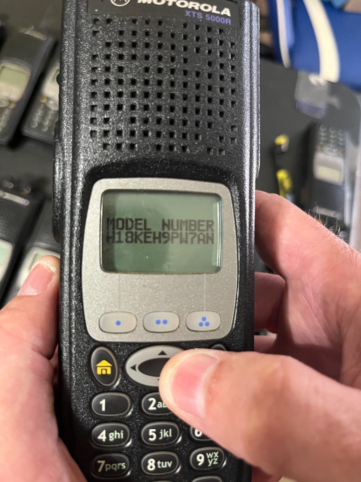 Motorola XTS5000R VHF Radio W/ENCRYPTION , MODEL NO. H18KEH9PW7AN USED ...