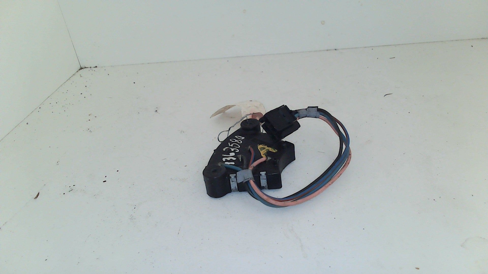 Volvo Neutral Safety Switch 1363580 (USED) | eBay
