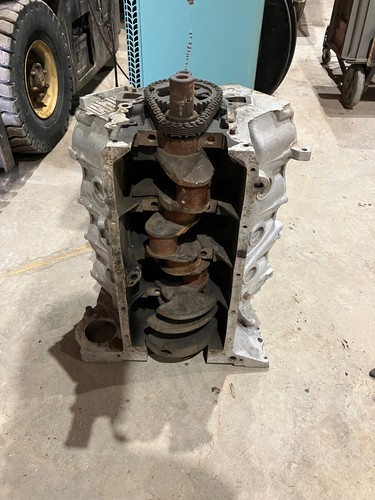 GM 215 V8 Aluminum V8 engine block 1347044 Oldsmobile/Buick w ...