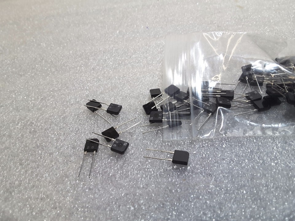 (100) Sharp PD49Pi Infrared Photodiode General Purpose Photom RARE NEW ...