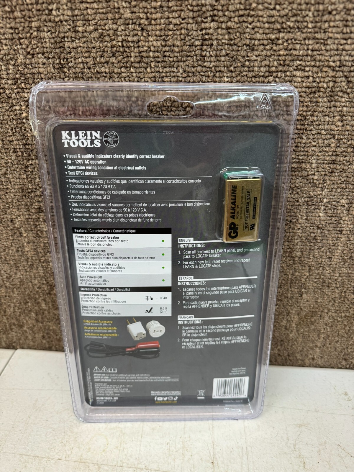 Klein Tools ET310 Digital Circuit Breaker Finder with GFCI Outlet ...