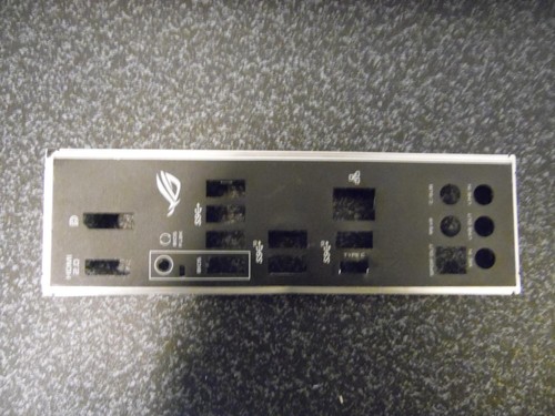 Asus IO SHIELD BLENDE Backplate Strix X570-F Gaming ROG Strix X570-F ...