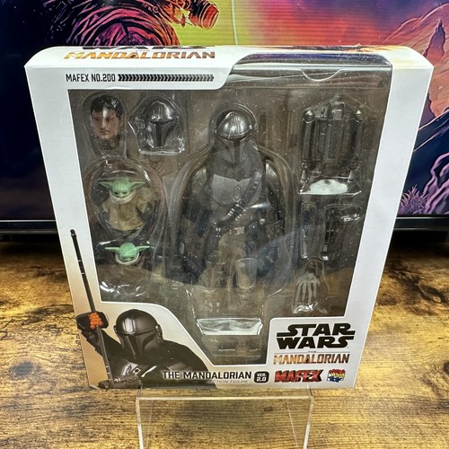 Authentic Medicom Mafex #200 Star Wars The Mandalorian 2.0 Beskar Armor ...