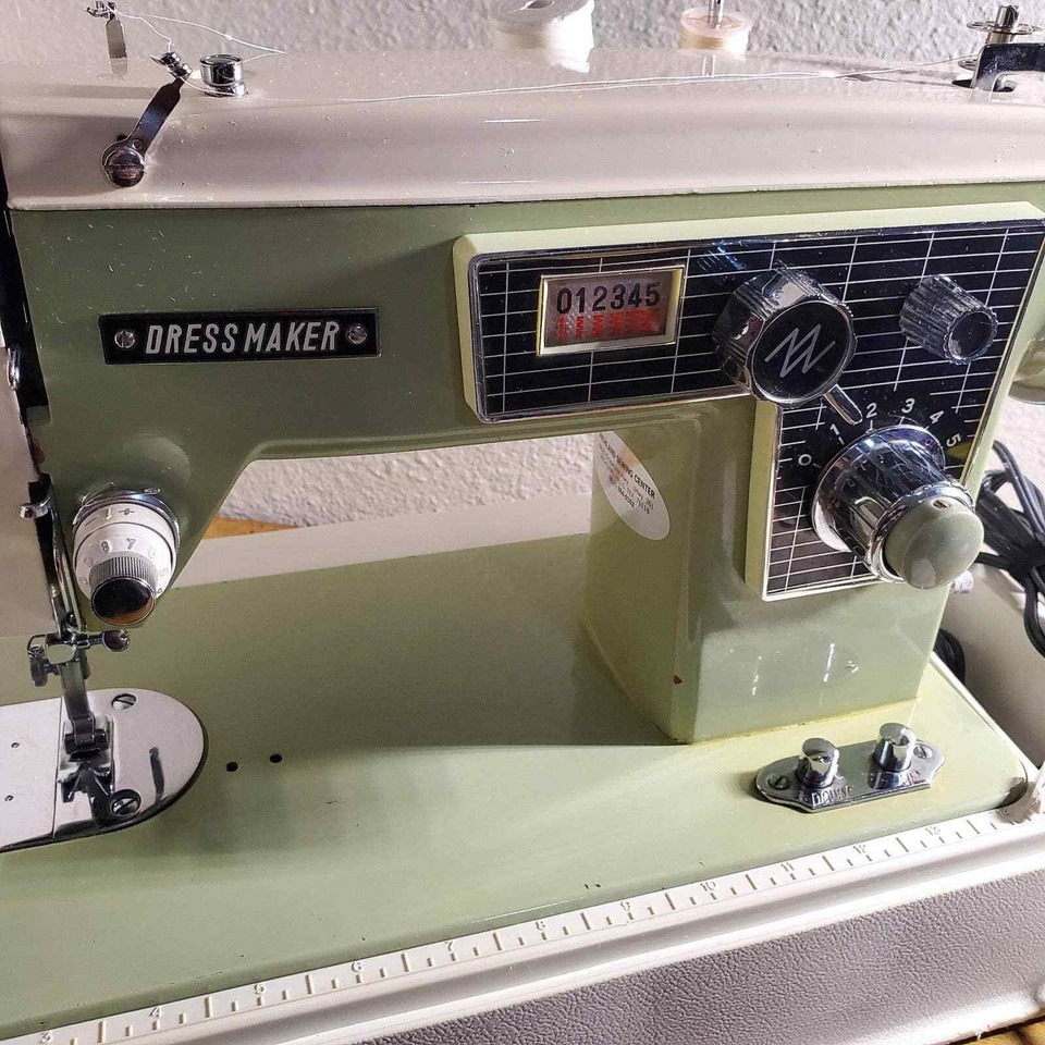 Vintage Dressmaker Sewing Machine Model Number 205 Portable Table Top ...