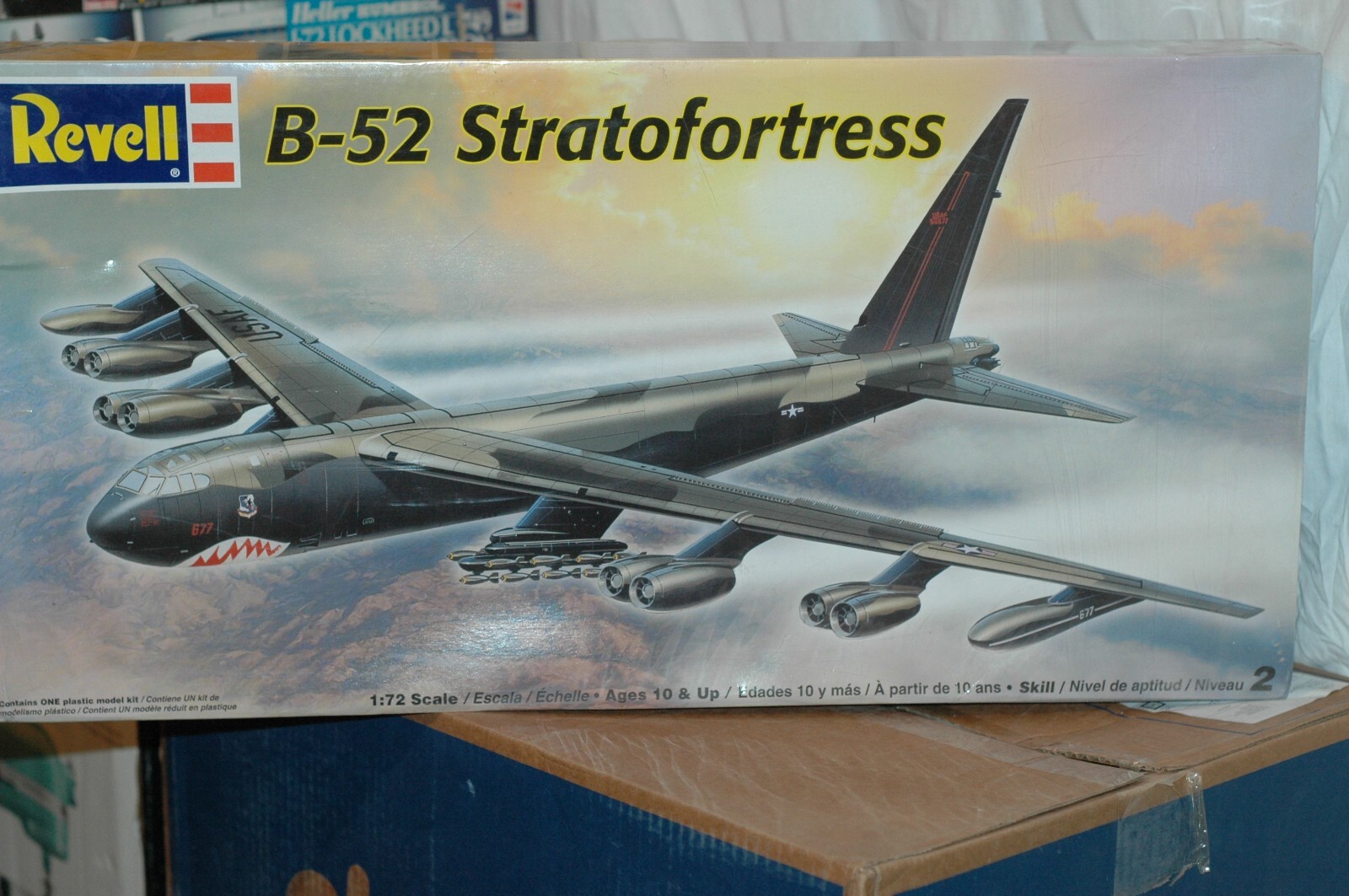 1/72 Revell Boeing B-52 jet bomber plastic model airplane kit MISB | eBay