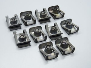 10 x M5 Klemmmutter Blechmutter für Mercedes C208 W202 W210 S210 ...