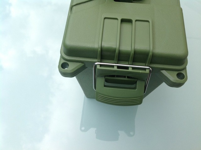 Neilsen 12" Airsoft Lockable Ammo Crate Waterproof Storage Tool Dry Box ...