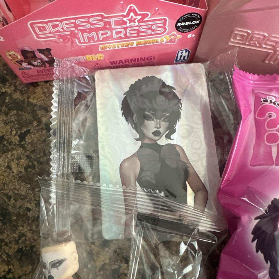 Dress To Impress Pink Series 2 Gothic Romance Doll Exclusive DLC Code 🖤 ...