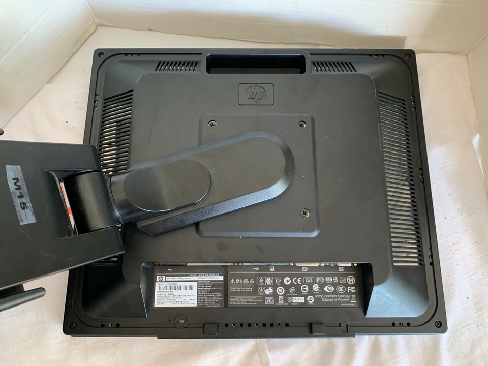 HP Compaq LA1951g 19" LCD Monitor Part No. EM890A With Swivel Stand ...