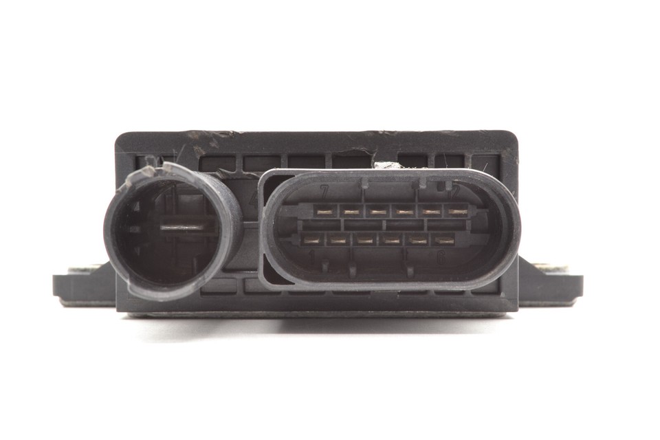 2004-2005 GMC SILVERADO SIERRA DURAMAX LLY GLOW PLUG RELAY MODULE ...