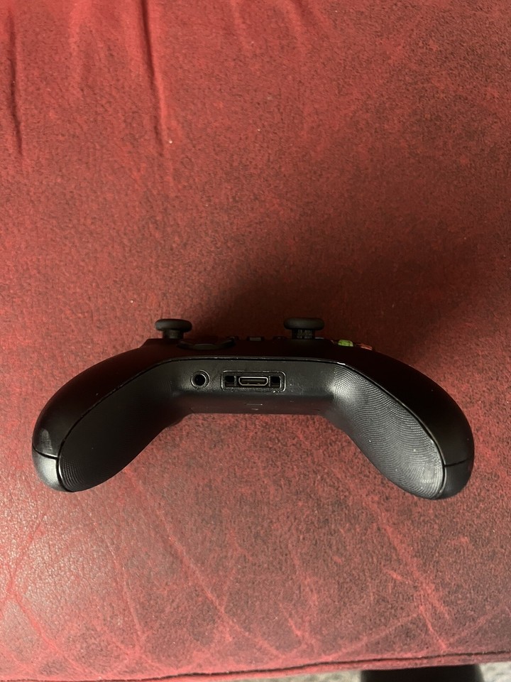 Microsoft Xbox Series X|S Wireless Controller - Carbon Black ...