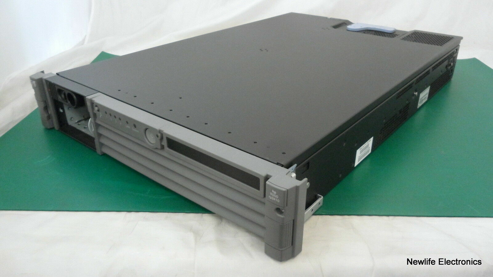 HP A7136A 9000 rp3410 Server (1 x 800MHz CPU/2GB RAM/No Drives) | eBay