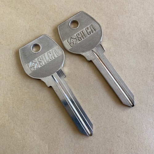 2x SILCA MAZ1 UNCUT BLANK AUTOMOTIVE C192R ILCO MZ7 CAR KEY NOS NEW OLD ...