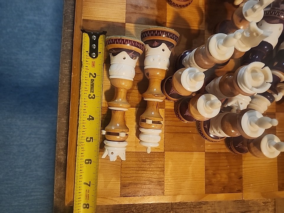 BEAUTIFUL VINTAGE HUGE HAND CARVED WOOD & BON CHESS SET WITH BOARD | eBay