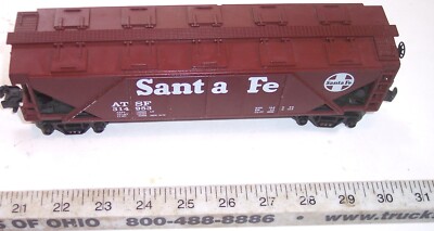 MTH Santa Fe ATSF 3 Bay Covered Cement Style Hopper Car w/ Sprung ...