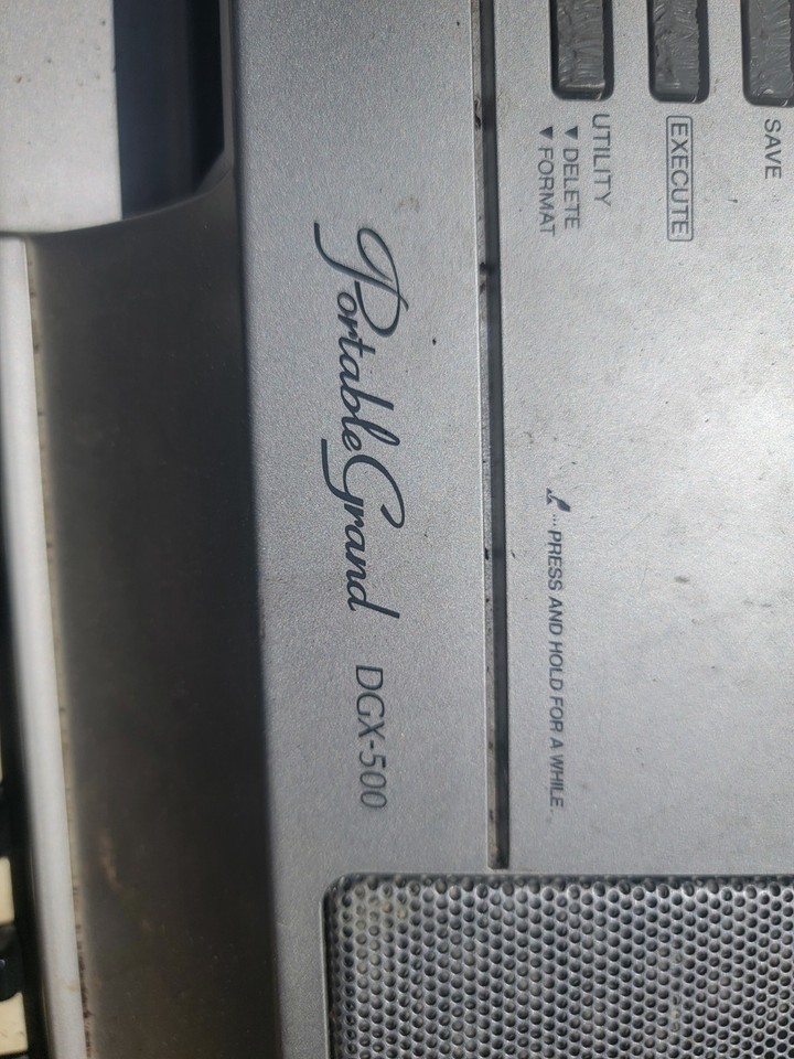 Yamaha DGX-500 Portable Grand Piano Keyboard with Stand and Power Cord ...