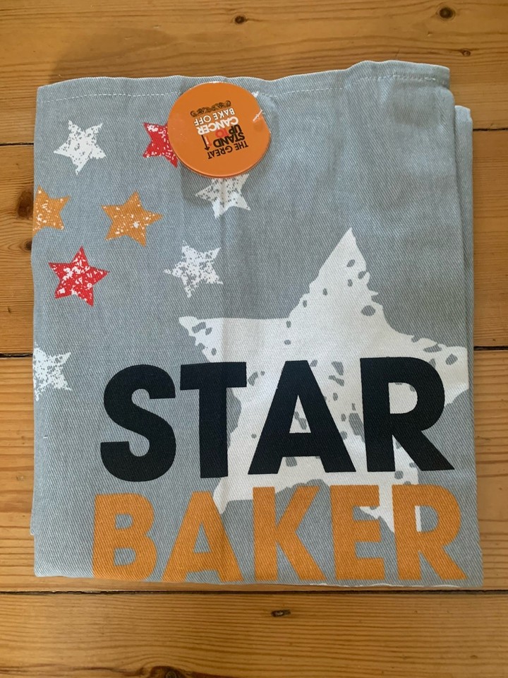 The Great British Bake Off Apron, Oven Gloves, Tea Towel And 2026 ...