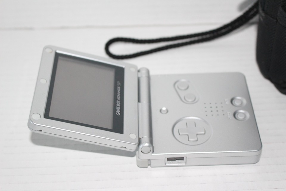 Nintendo Gameboy Advance SP Grey Handheld & 8 Games & Charger & Case | eBay