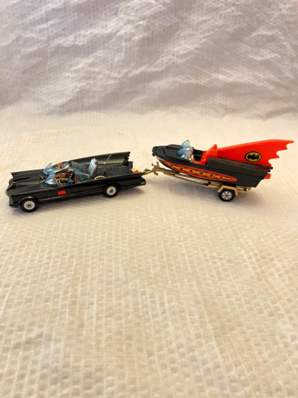 Corgi batmobile gift set 3 All vehicles are 100% original & mint with ...