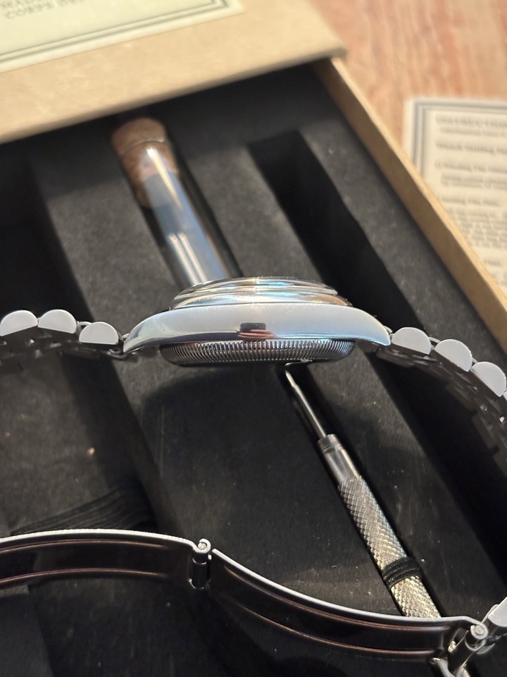 WMT Watch Experimental Unit Bubble Back Style Automatic 32mm Watch Box ...