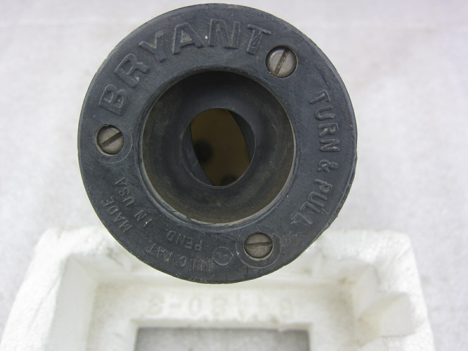 Bryant CS6364N 50A 125/250V Hubbell CS6364 Style Locking Connector Non ...