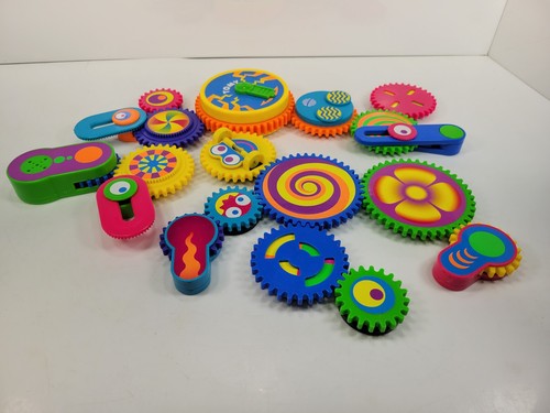 TOMY GEARATION MOTORIZED REFRIGERATOR MAGNETS - 16 PIECES WITH MOTOR ...