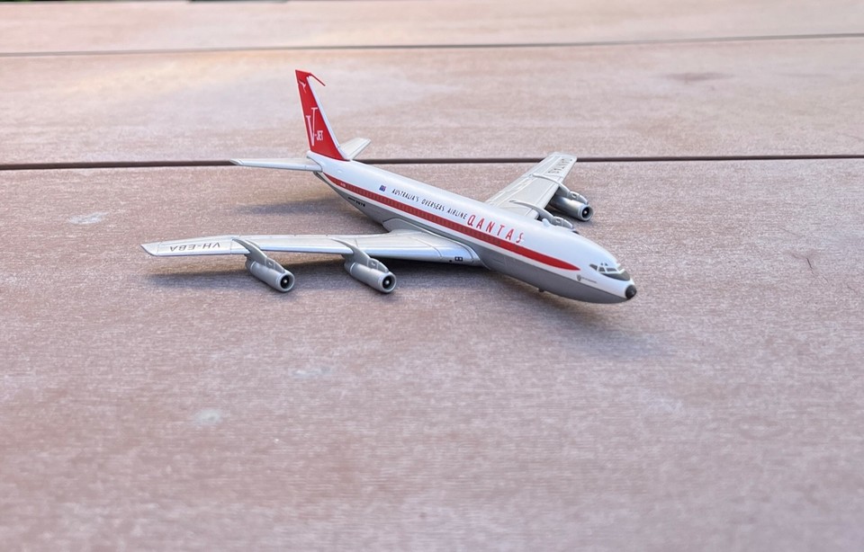 IN TINTIN PLANE NO. 15 THE BOEING 707 QANTAS FLIGHT 714 TO SYDNEY | eBay