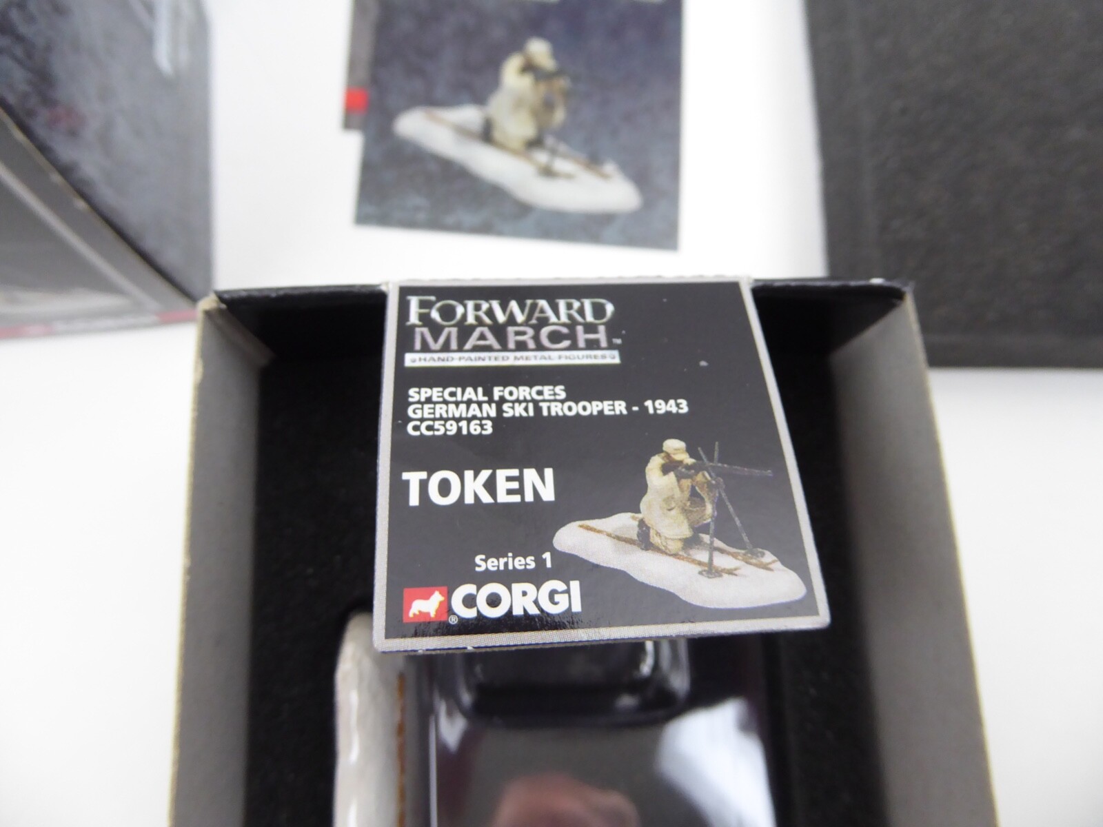 CORGI CC59163 FORWARD MARCH FIGURE - SPECIAL FORCES GERMAN SKI TROOPER ...